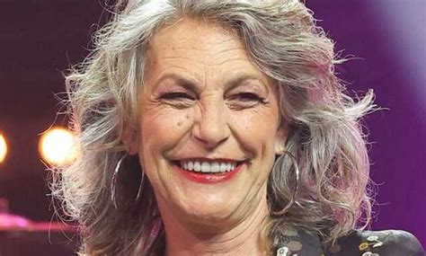 Lio Crâne Rasé Et Cheveux Teintés Son Nouveau Look Affole La Toile