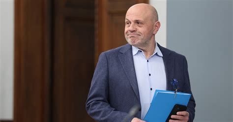 България ще преработи искането си за второ плащане по ПВУ в опит да не загуби над 1 млрд лева