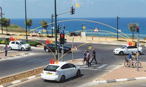 ఆటోమేటిక్ బ్రేక్‌లు తీసుకొస్తున్న కేంద్రం ఇకపై యాక్సిడెంట్స్‌ జరగవా