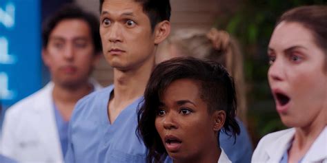 The New Greys Anatomy Cast Looking Shocked In Season 21