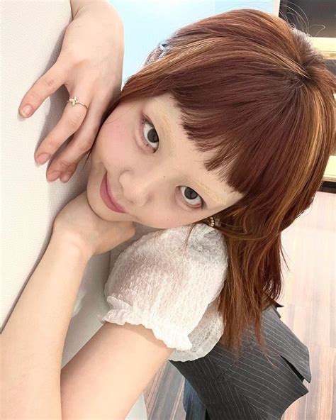Pin De Yui Em Ulzz Inspiração Cabelo Ideias De Cabelo Cabelo