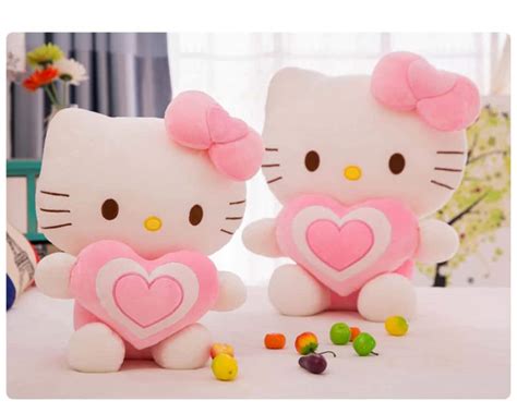 Hello Kitty Pluche Met Hartje Knuffel • Mijn Knuffel