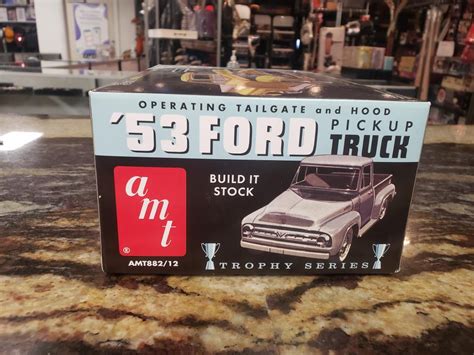 Amt 53 Ford Pickup Truck 3 In 1 Retro Deluxe Trophy Series Kit Amt882 Like New Buya