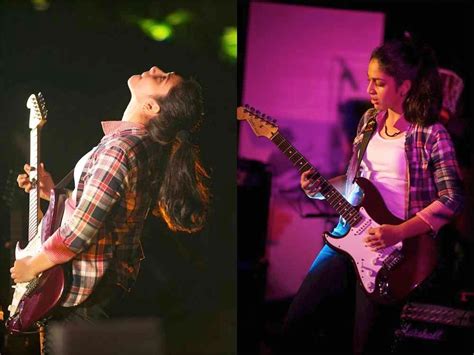 Female Rock Guitarist Women In Rock Music Theartsection
