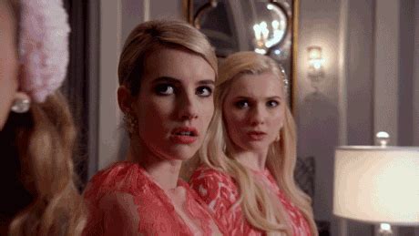 Emma Roberts 