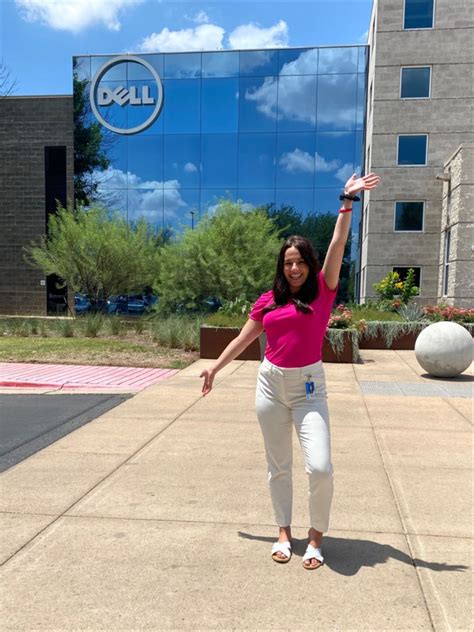 Ashley Mullins on LinkedIn: #iwork4dell #delltechnologies #career #sales | 12 comments