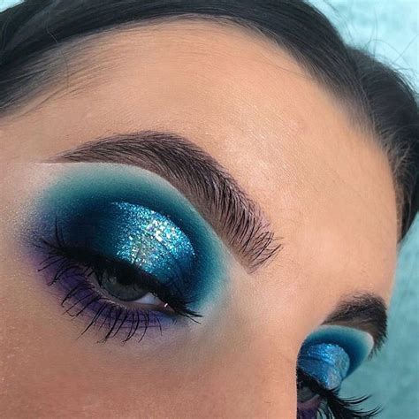 Pin By Zoie Gianforte On Makeup Dramatic Makeup Eyeshadow Makeup