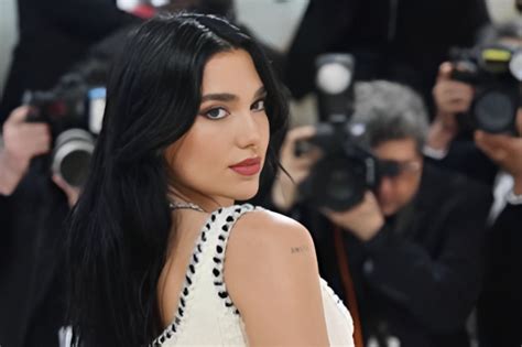 Lirik Lagu Hotter Than Hell Dari Album Perdana Dua Lipa Antara News