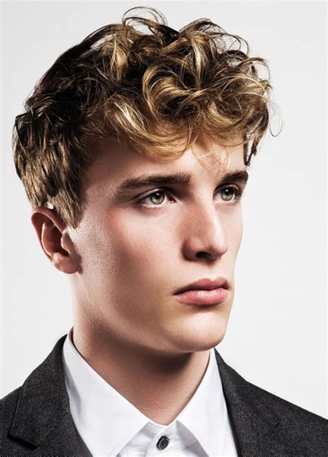 Fashion Short Hairstyles 2012 For Men