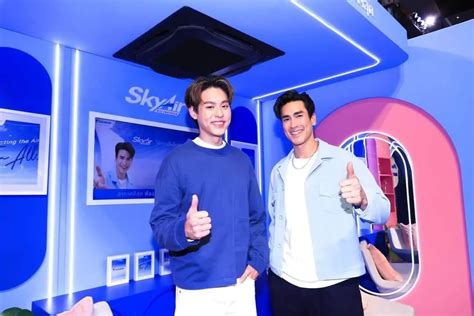 บิวกิ้น พุฒิพงศ์ “ ร่วมงานกับ “ ณเดชน์ “ เป็นพรีเซนเตอร์ให้กับแบรนด์ดัง Ikizzy