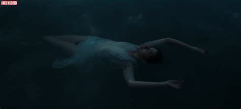 Anamnesis Nude Pics Seite 1