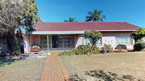 3 Bedroom House For Sale In Witfield P24 116153565