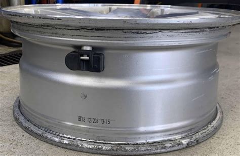 How To Replace A Tire Pressure Sensor 8 Steps Instructables