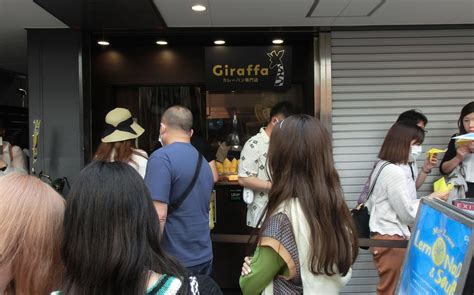 Enjoy Hydrangeas Afternoon Snacks In Kamakura During Japans Rainy Season Stripes Japan