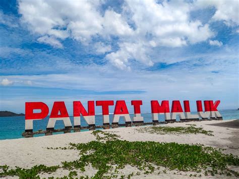 Pantai Maluk Destinasi Wisata Wajib Di Sumbawa Barat