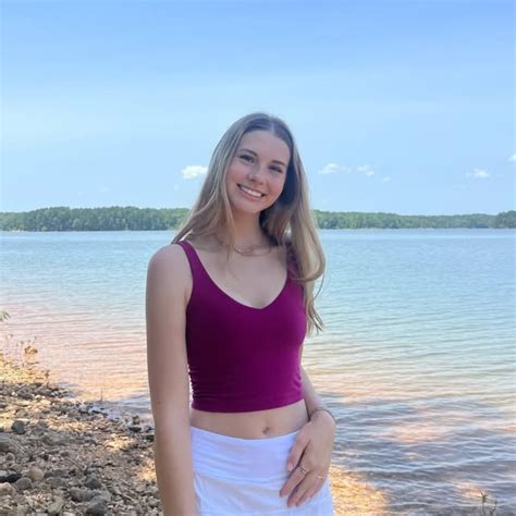 Hilary Holland Hilaryholland • Threads Say More