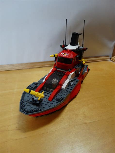 Lego World City City Fire Command Craft Police Boat Lego