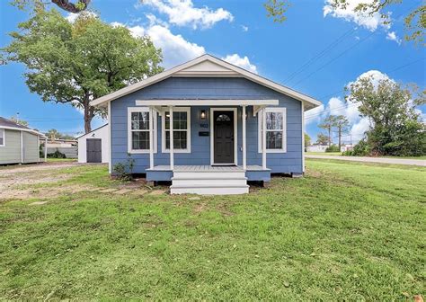 1902 Avenue N Rosenberg Tx 77471 Zillow