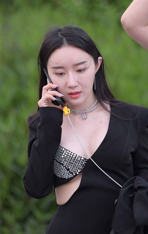 【j2456】时尚，如此简单~【图片】 街拍鸭