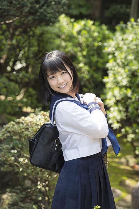 戸田真琴のav女優とは思えないセーラー服画像 女子校生制服フェティシズム
