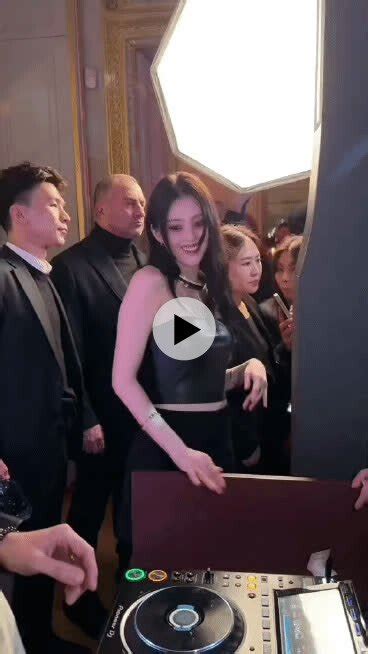 춤추는 한소희 유머움짤이슈 에펨코리아