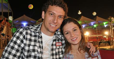 Elano Pede Perdão Para A Mulher E Diz Que Cometeu Um Erro Gravíssimo