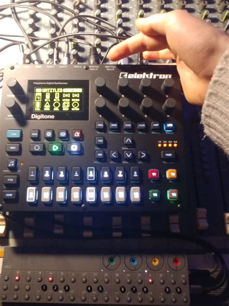 Need Some Help With Sync R Synthesizers