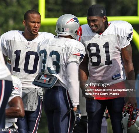 New England Patriots Training Camp Photos And Premium High Res Pictures