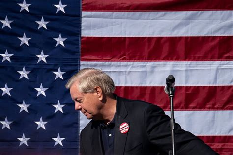 After Court Fight Lindsey Graham Appears Before Atlanta Grand Jury The New York Times