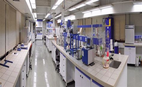 آزمایشگاه پتروشیمی پارس رتبه برگزیده آزمون بین المللی مهارت استایرن