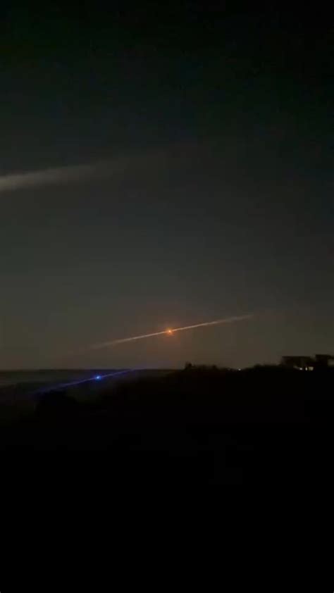 Girlfriend Just Sent Me This Thaf She Recorded At The Beach Just