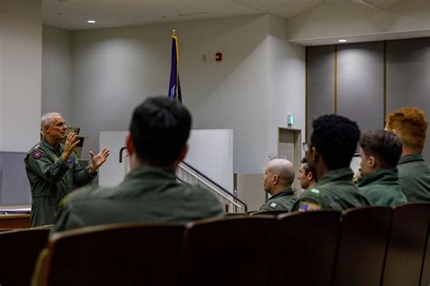 Dvids Images Vice Admiral Daniel Cheever Visits Marine Corps Air Station Iwakuni [image 5 Of 12]