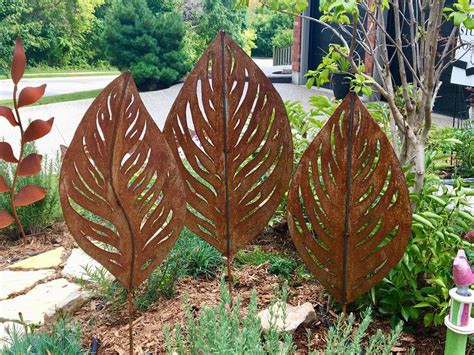 Wavy Leaf Trio Fine Metal Garden Sculptures Ontario Soul Metal