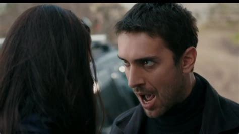 Өдөр ирэх тусам бие биедээ татагдах Нефес Тахир хоёр Аз жаргалын эрэлд 1 р анги Хар сувд 21 р