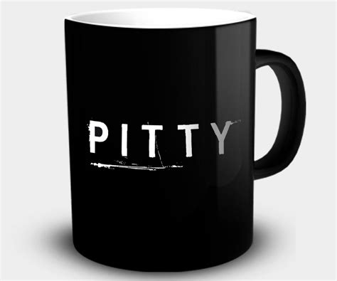 Caneca Serpente da cantora de rock Pitty