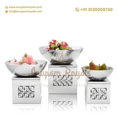Stainless Steel Laser Cut Square Riser Medium An Ri Ss 011 For Hotel Banquet Catering At