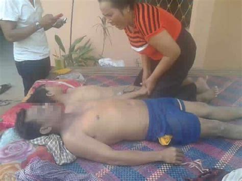 ប្រពន្ធស្រក់ទឹកភ្នែកជោកថ្ពាល់ដោយប្ដី និងកូនលង់ទឹកស្រះស្លាប់ សាកសពអោបជាប់គ្នា សម្លេងសហគមន៍ខ្មែរ