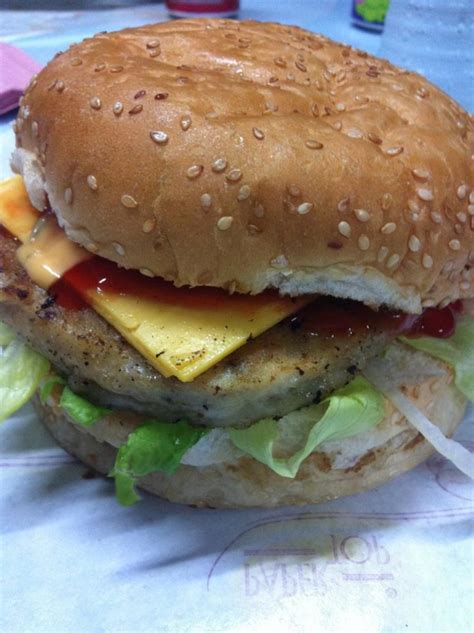 Yang Burger Qniti Bazaar