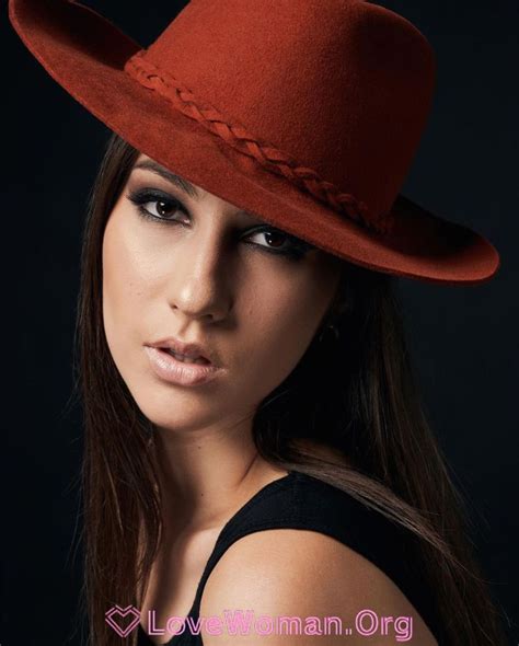 Peruvian Women Read This Guide Before Dating Them