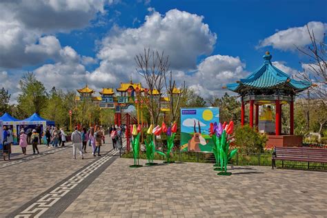 Элиста что это за город где находится описание история как добраться где остановиться и