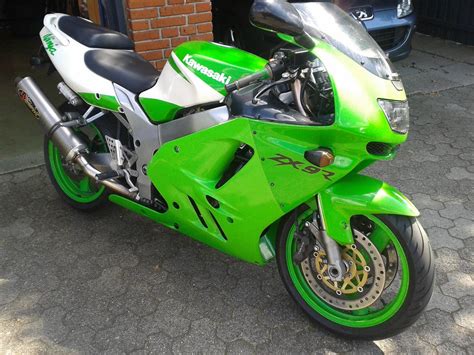 Kawasaki ZX9R - Billeder af mc-er - Uploaded af Bo M.