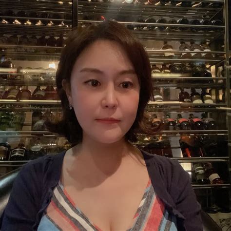 Yong Mijin Jessi Yong • Threads Say More