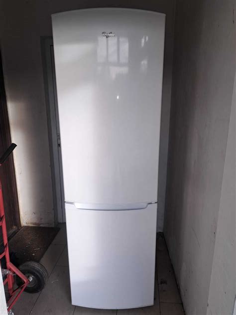 Хладилник Whirlpool безплатна доставка за София гр София Дианабад • Olx Bg