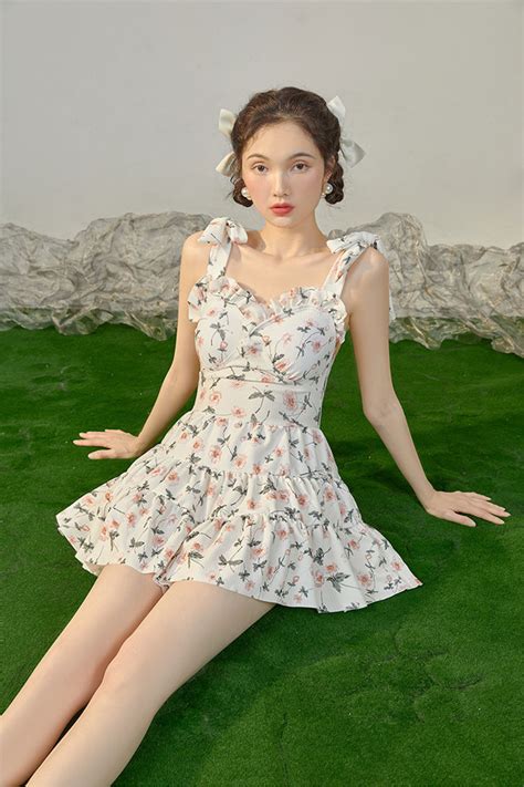 【楽天市場】レディース水着 ワンピース 体型カバー水着 オトナ女子 露出控えめ セクシー スイムウェア オールインワン カバーアップ ビキニ