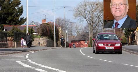 Mold Alun Students Beg Drivers To Slow Down After Series Of Near Misses