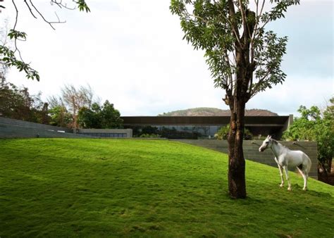 Spasm Design Use Local Kotah Stone To Clad Indian House