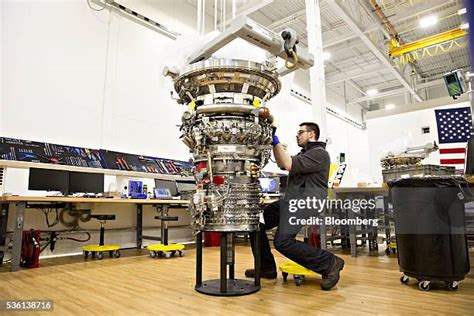 Leap Engine Stock Fotos Und Bilder Getty Images
