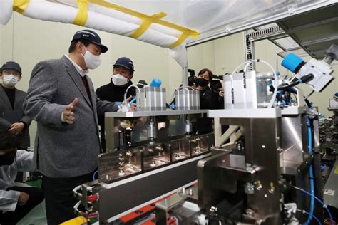 이차전지株 이엔플러스 사흘새 이틀 상한가에코프로도 껑충 파이낸셜뉴스