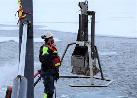 The Box Corer Was Launched On The Lomonosov Ridge Swedish Polar The Box Corer Was Launched On The Lomonosov Ridge Swedish Polar