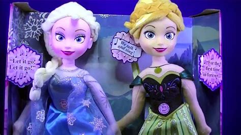 Singing Anna And Elsa Dolls